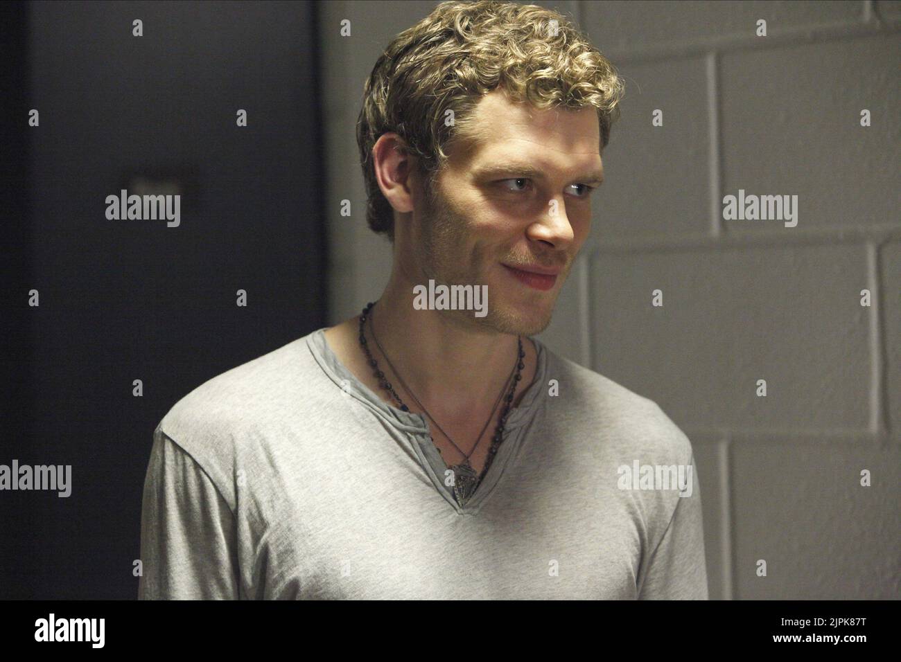 JOSEPH MORGAN, THE VAMPIRE DIARIES : SEASON 3, 2011 Stock Photo - Alamy