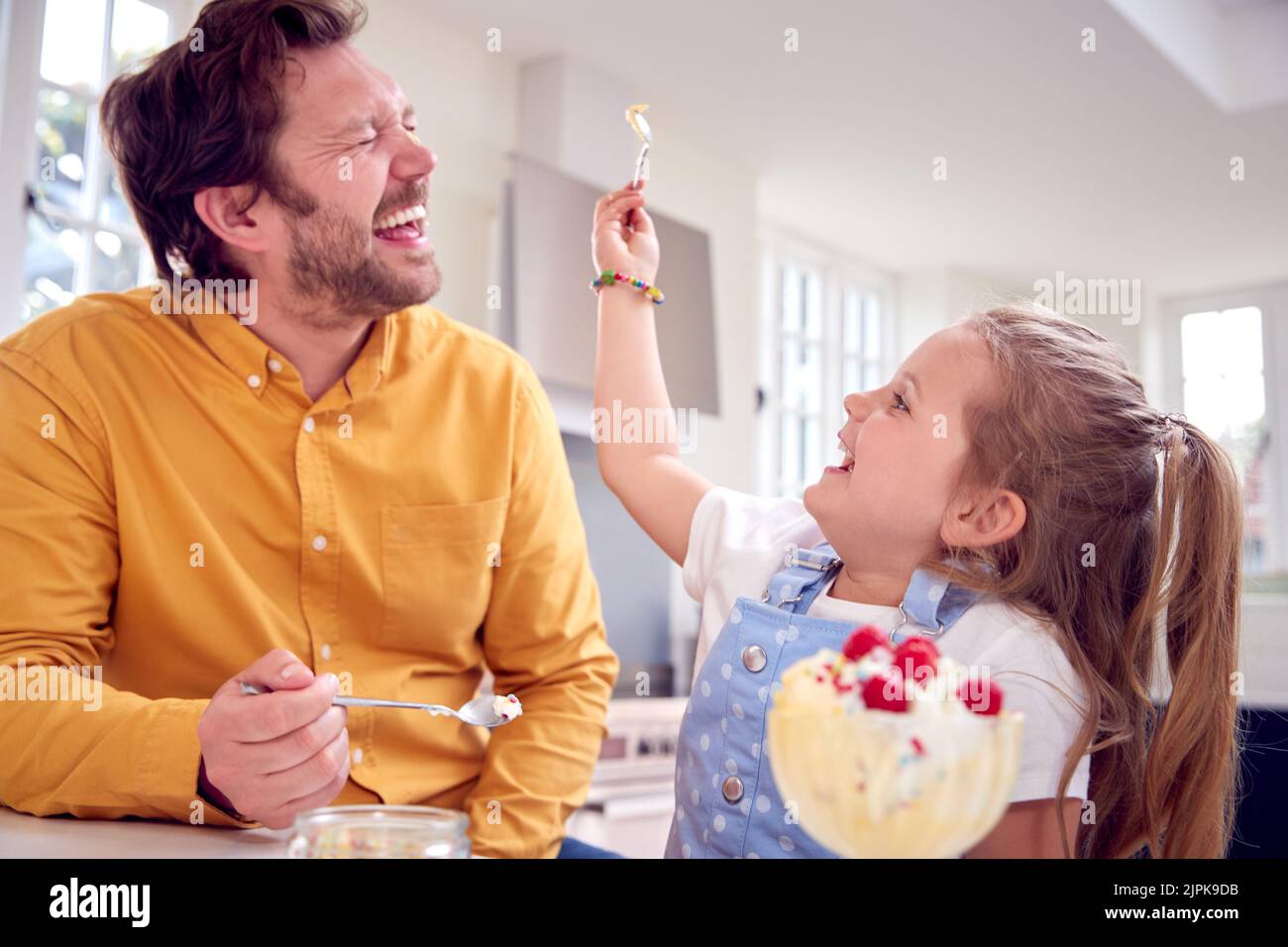 Children joking and laughing hi-res stock photography and images - Alamy