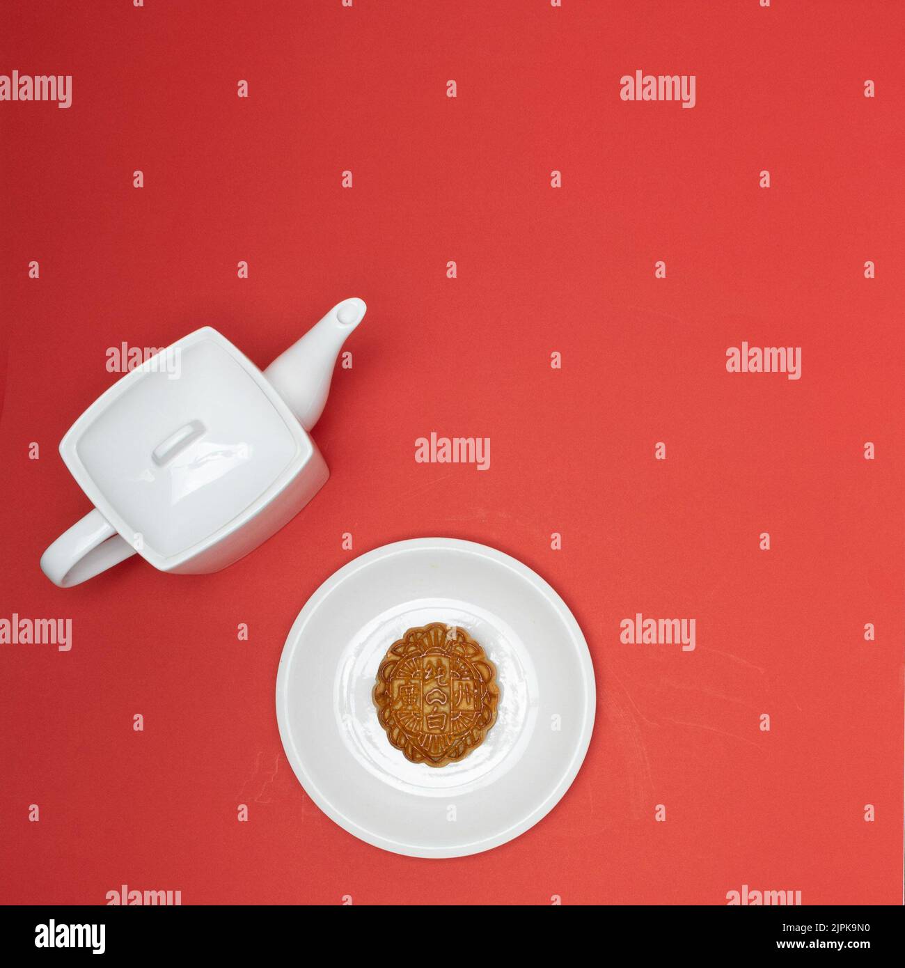 Single moon hi-res stock photography and images - Alamy