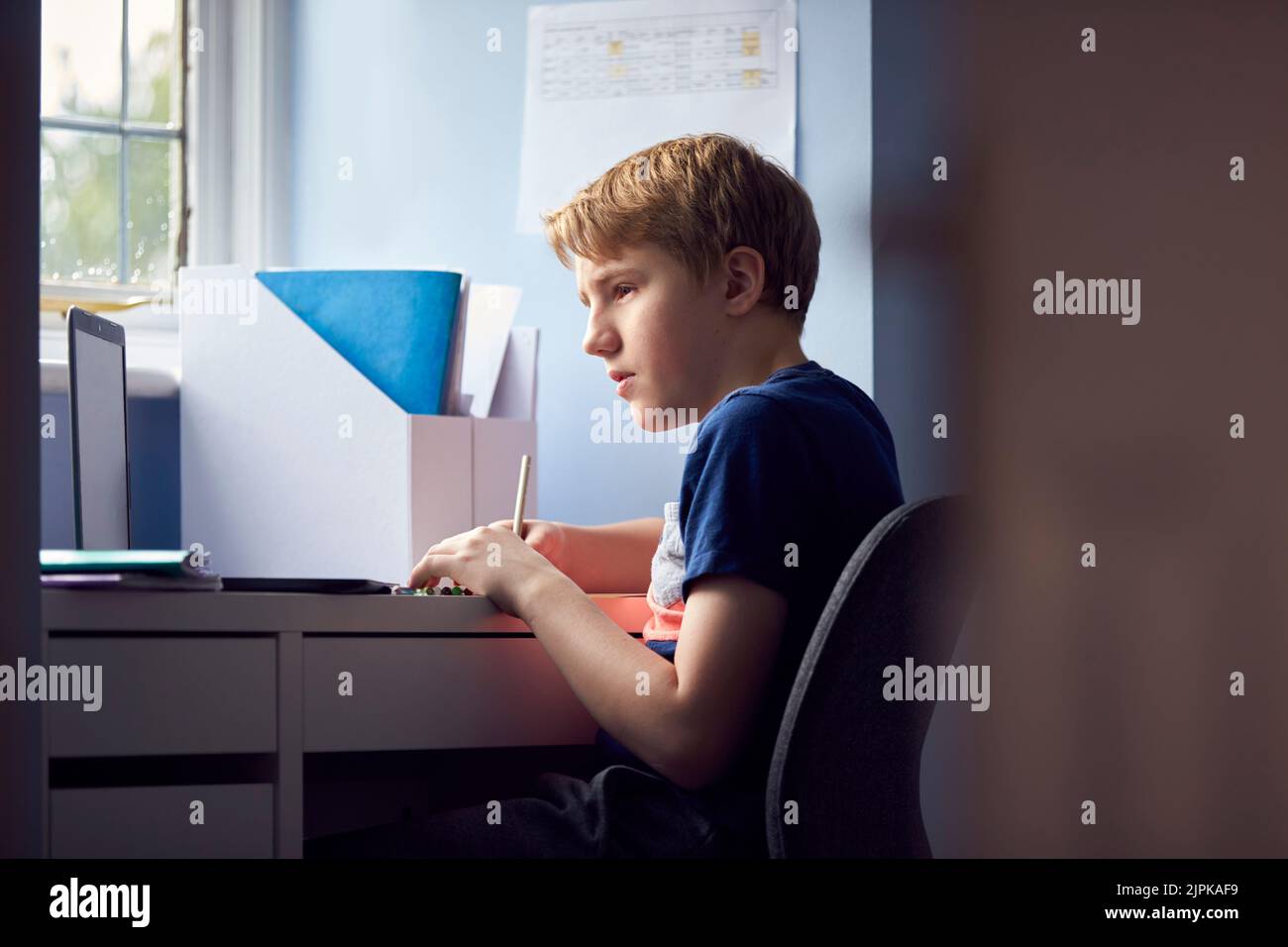 Nursery kids writing hi-res stock photography and images - Alamy