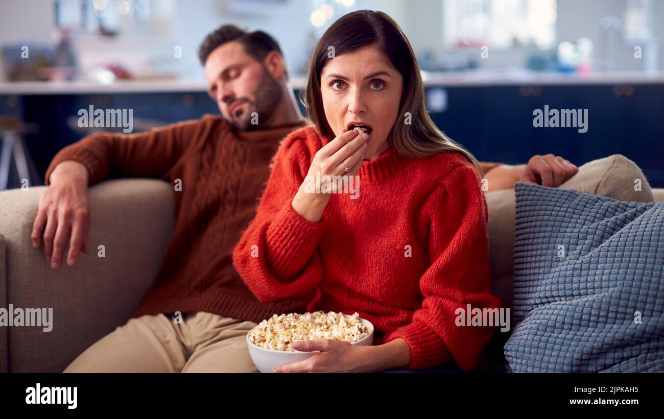 couple, home, tired, watching tv, living room, pairs, homes, tireds ...