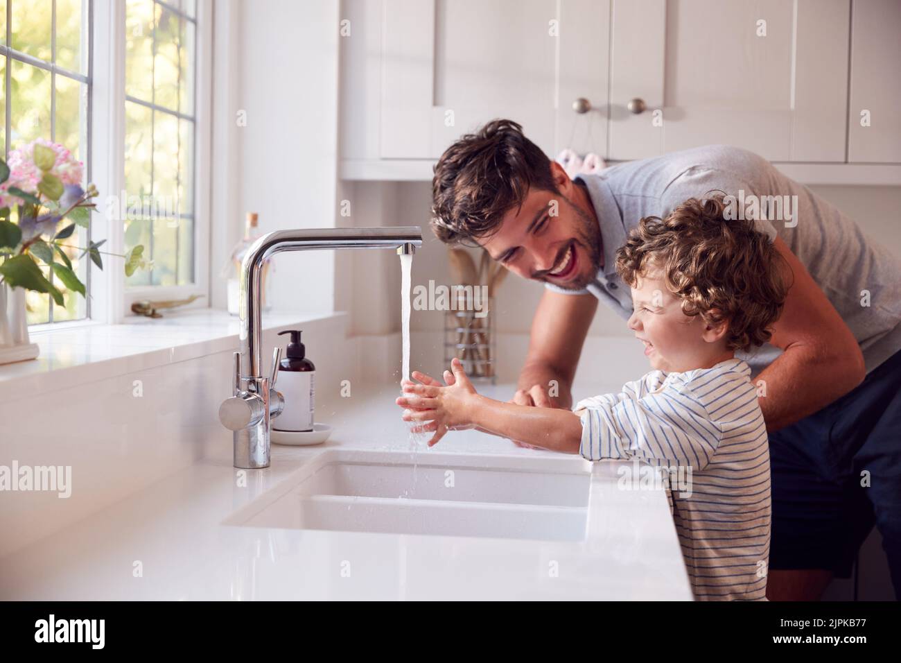 father, son, washing hands, dad, fathers, sons, wash, washing Stock ...