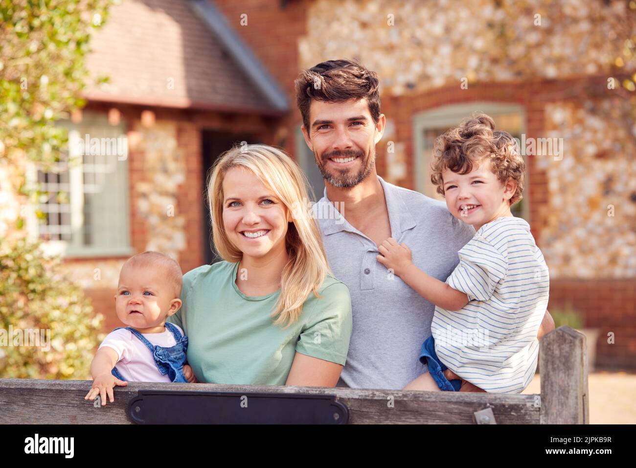 smiling, family portrait, smile, family portraits Stock Photo - Alamy