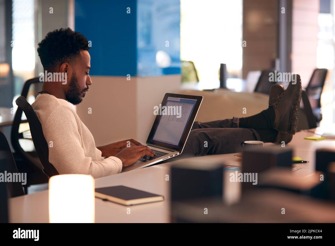 office, desk, person of color, offices, desks Stock Photo - Alamy