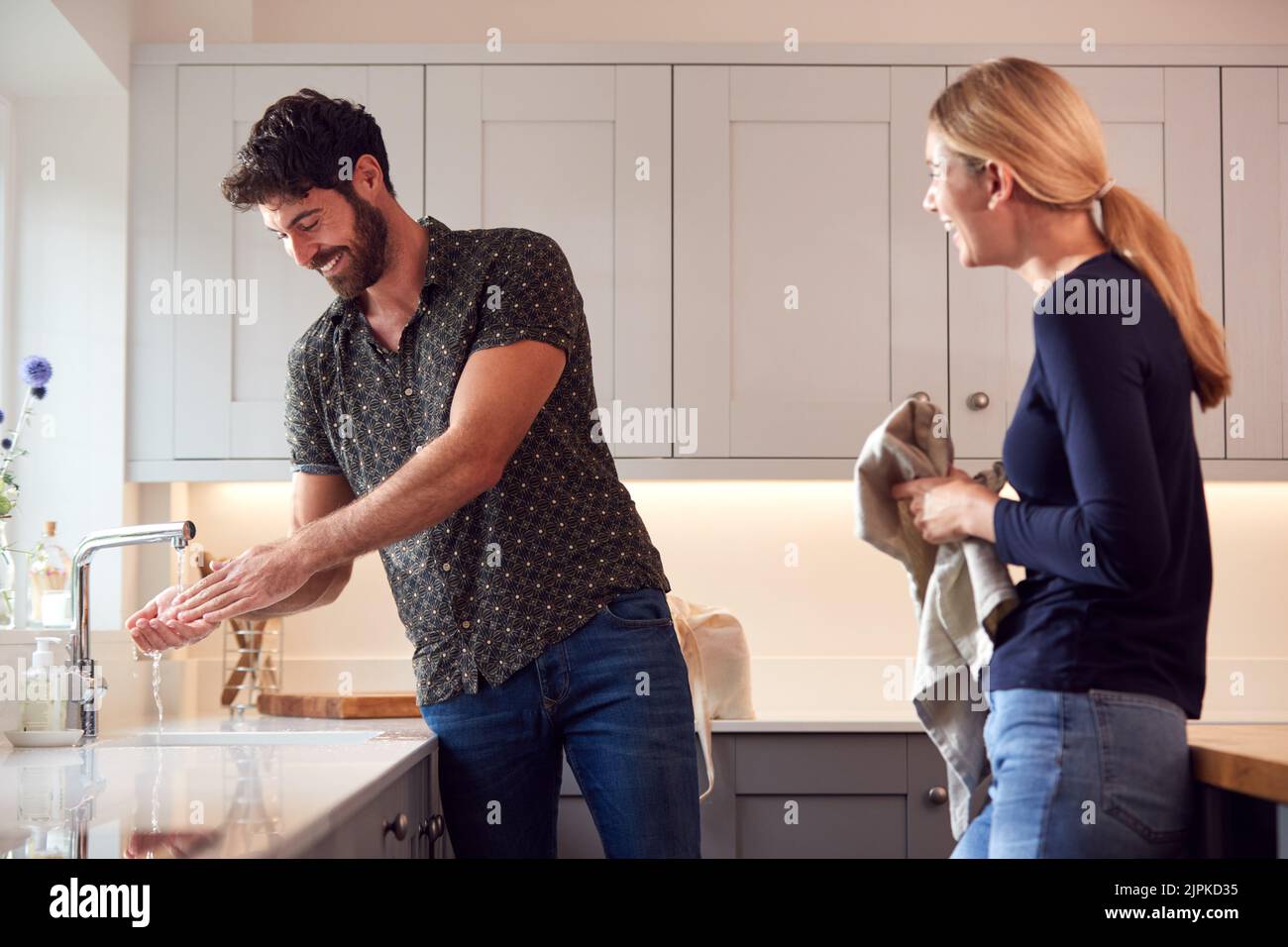 couple, home, washing hands, pairs, homes, wash, washing Stock Photo ...