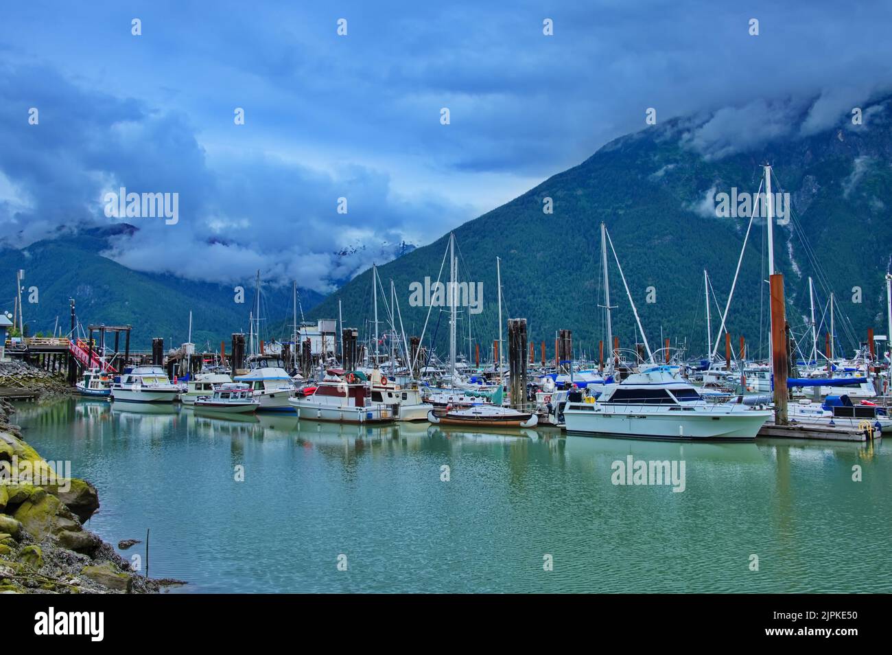 Village bella coola hi-res stock photography and images - Alamy