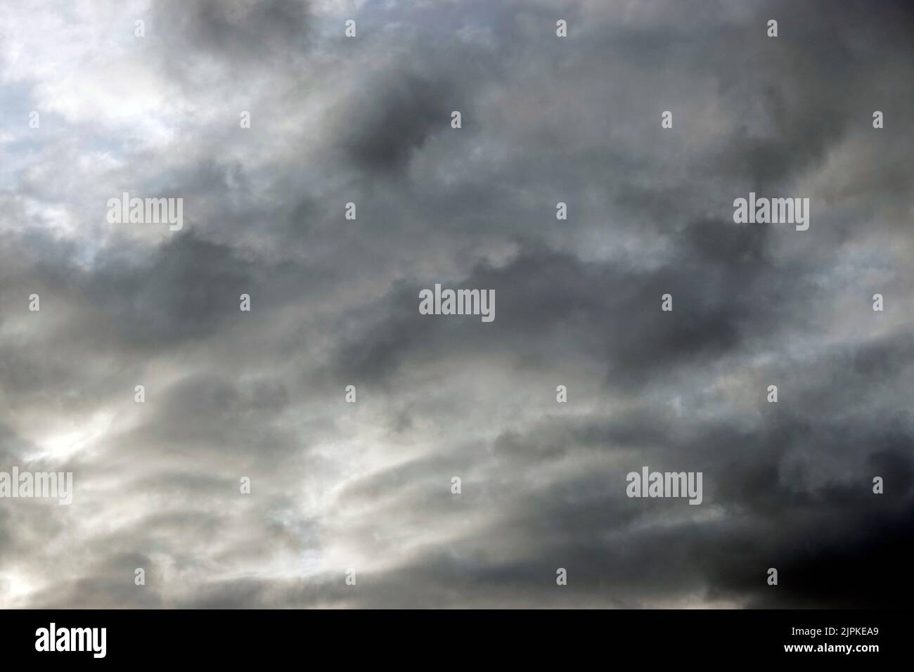 Overcasts hi-res stock photography and images - Alamy