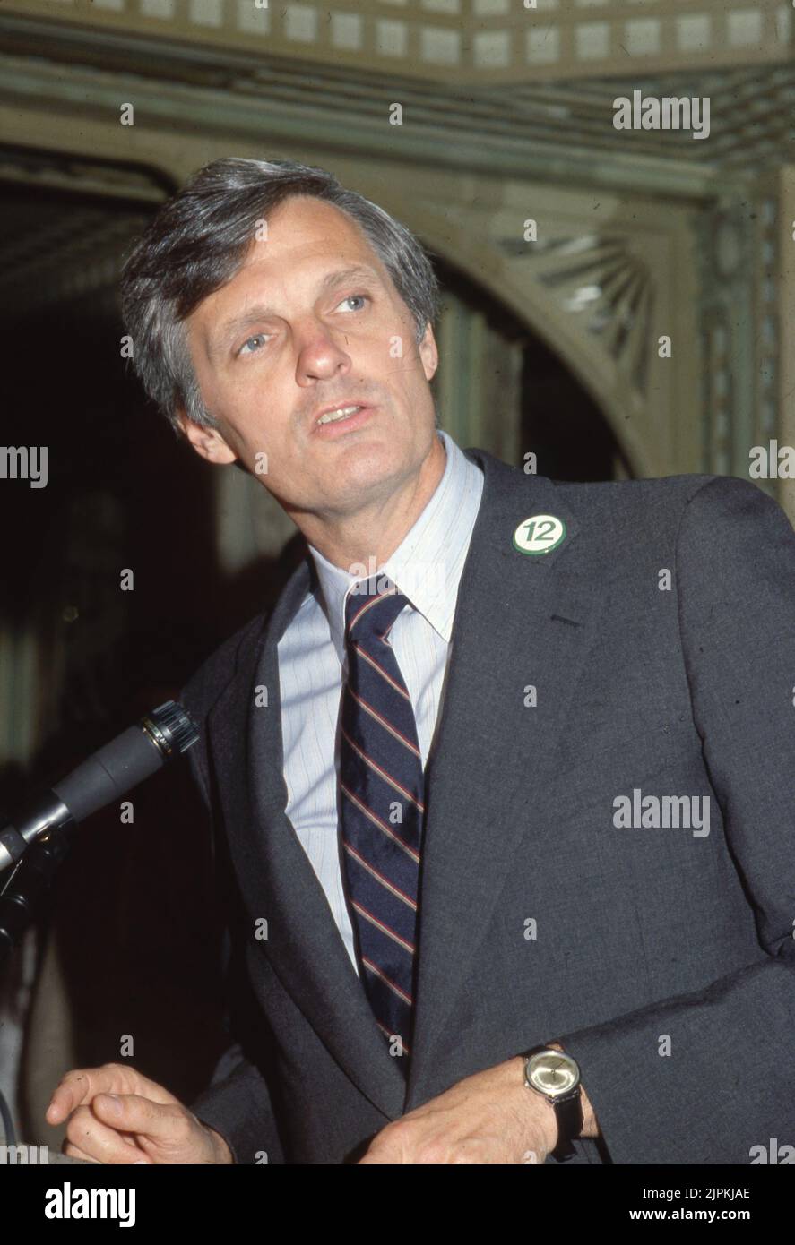 Alan Alda Circa 1980's Credit: Ralph Dominguez/MediaPunch Stock Photo ...
