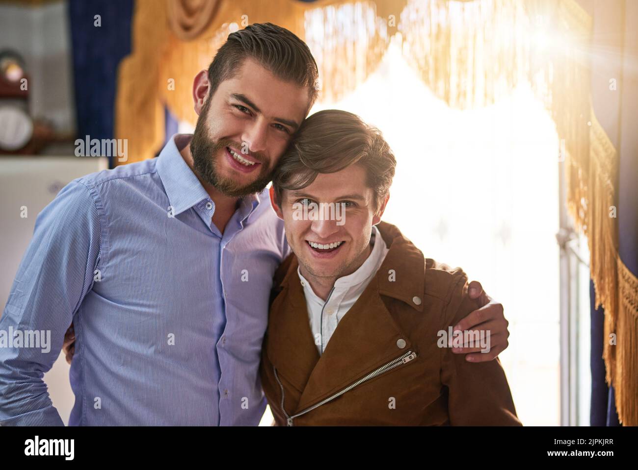 Adult adults brother brothers hi-res stock photography and images - Alamy