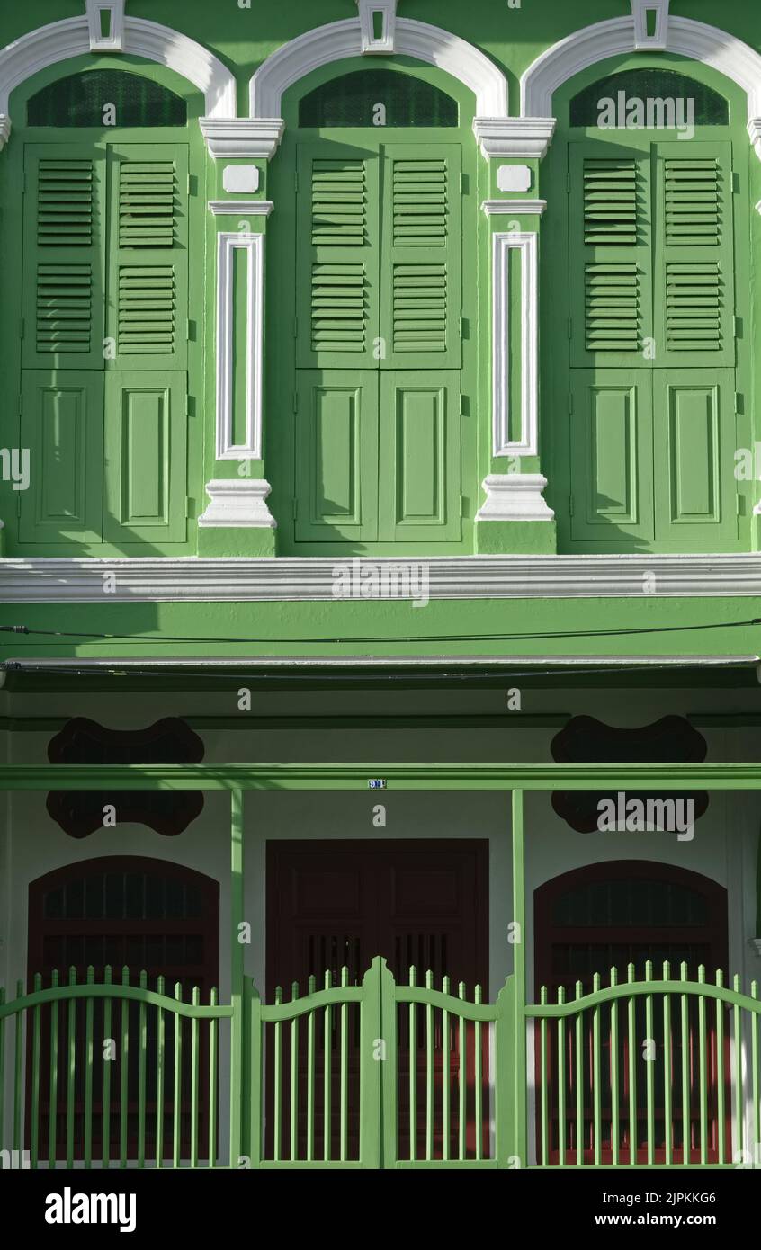 Arched latticed windows hi-res stock photography and images - Alamy