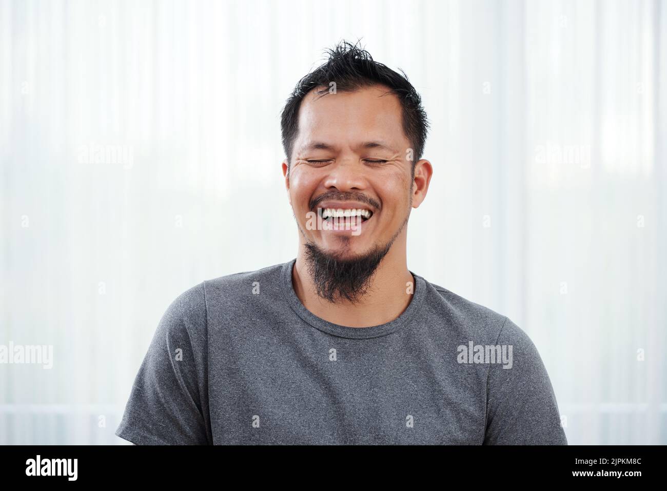 Handsome filipino man hi-res stock photography and images - Alamy