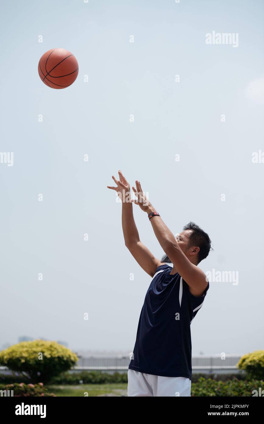 Filipino game hi-res stock photography and images - Alamy