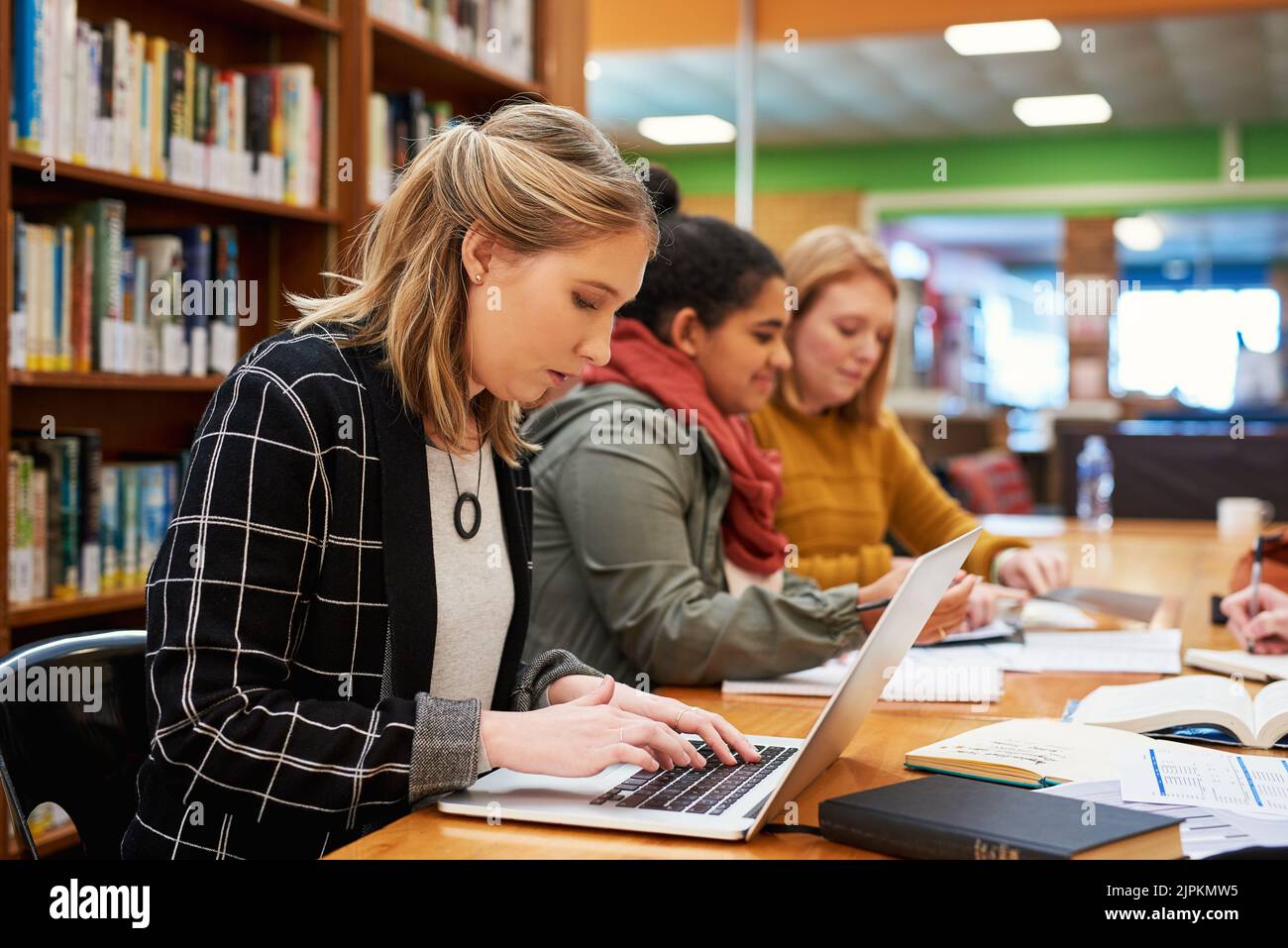 Reading laptop natural inside hi-res stock photography and images - Alamy