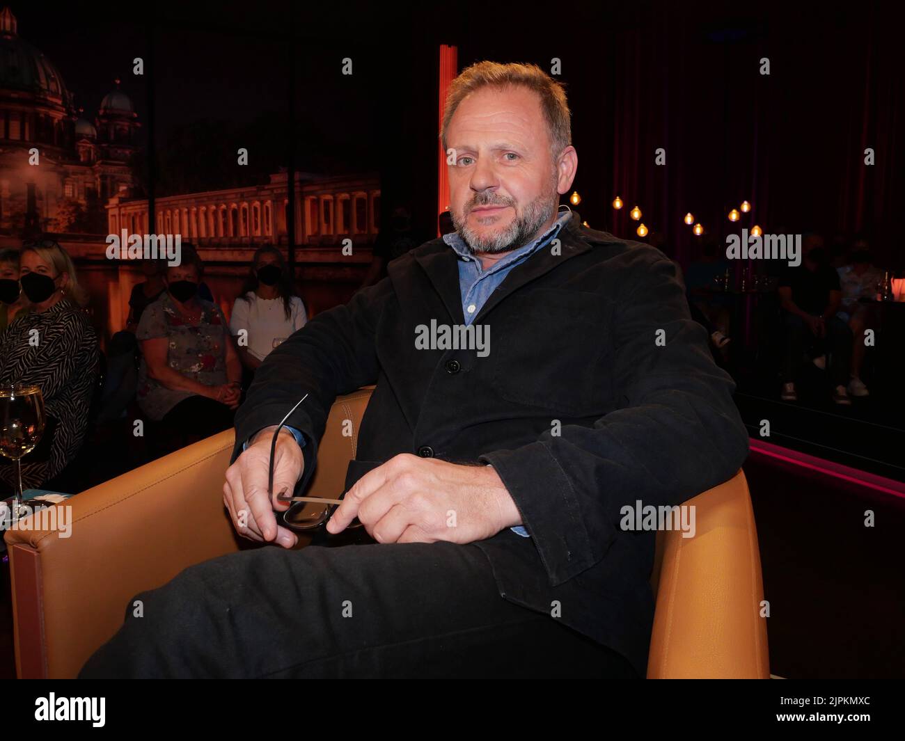 Berlin, Germany. 10th June, 2022. Actor Samuel Finzi at the talk show ...