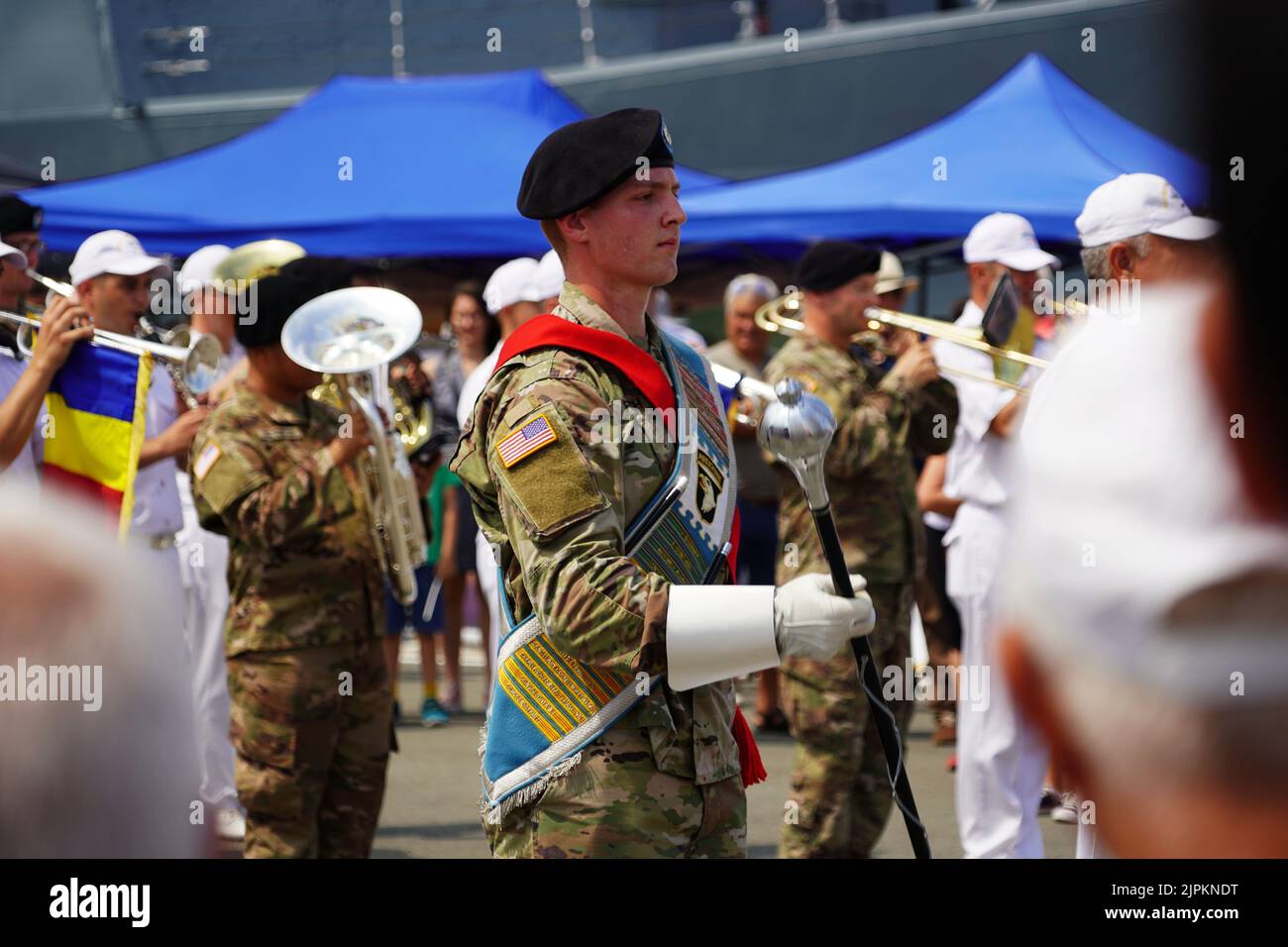 101st airborne division air assault band hi-res stock photography and ...