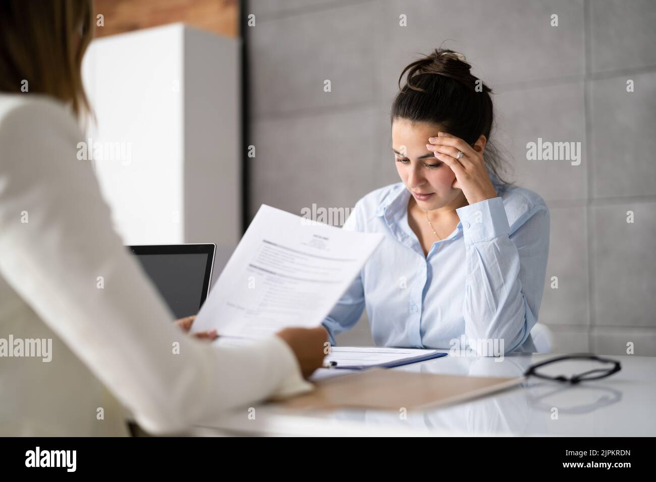 Dissatisfied Worker Job Interview First Impression Mistake ...