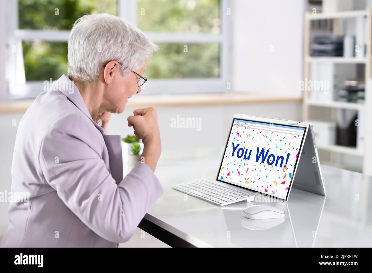 Manager success hi-res stock photography and images - Alamy