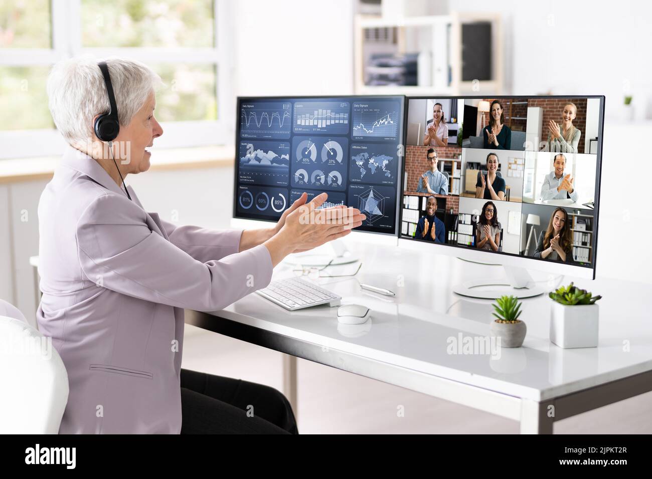 Virtual Video Conference Business Meeting On Computer Stock Photo - Alamy