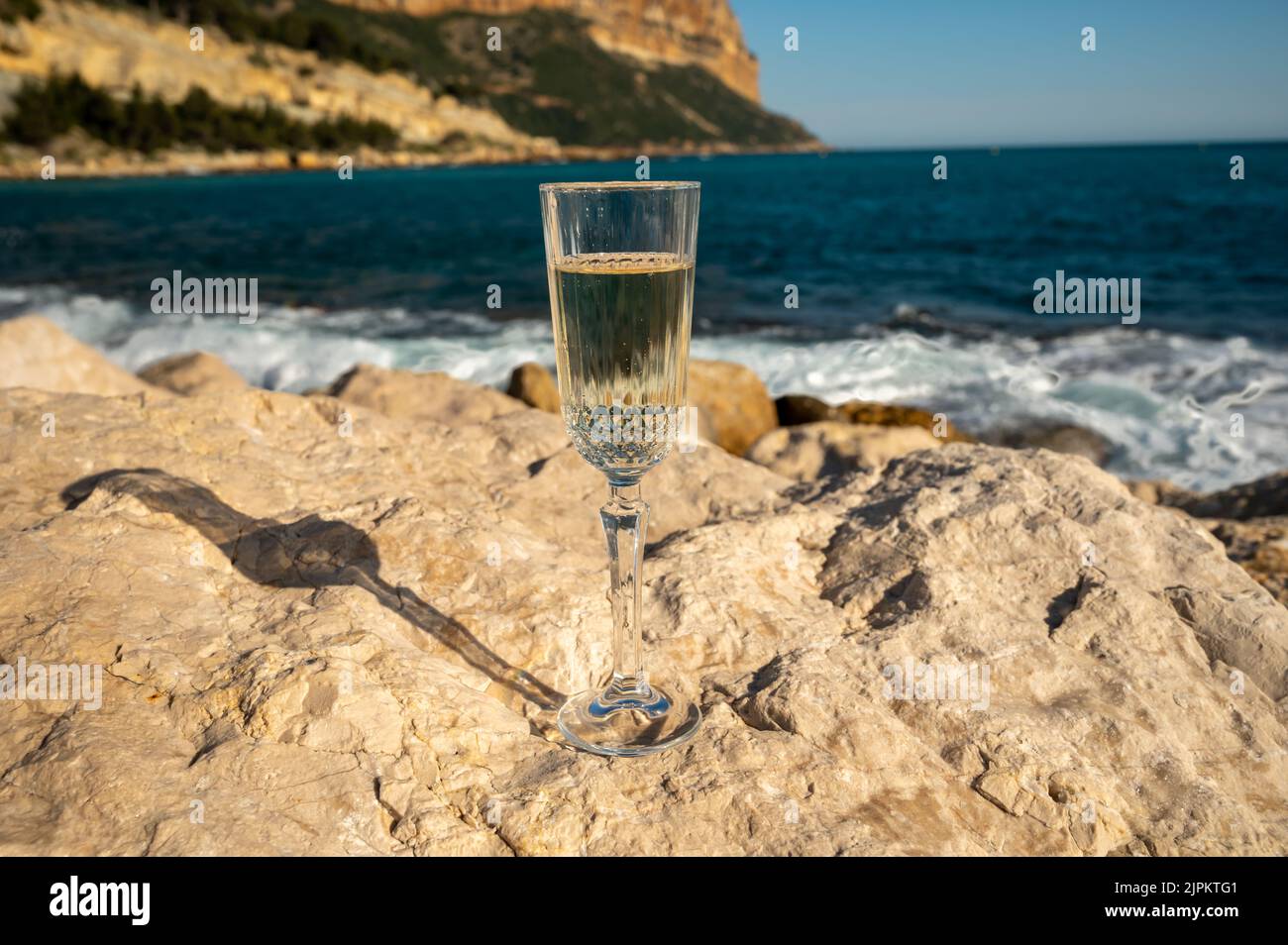 Cassis vineyard hi-res stock photography and images - Alamy