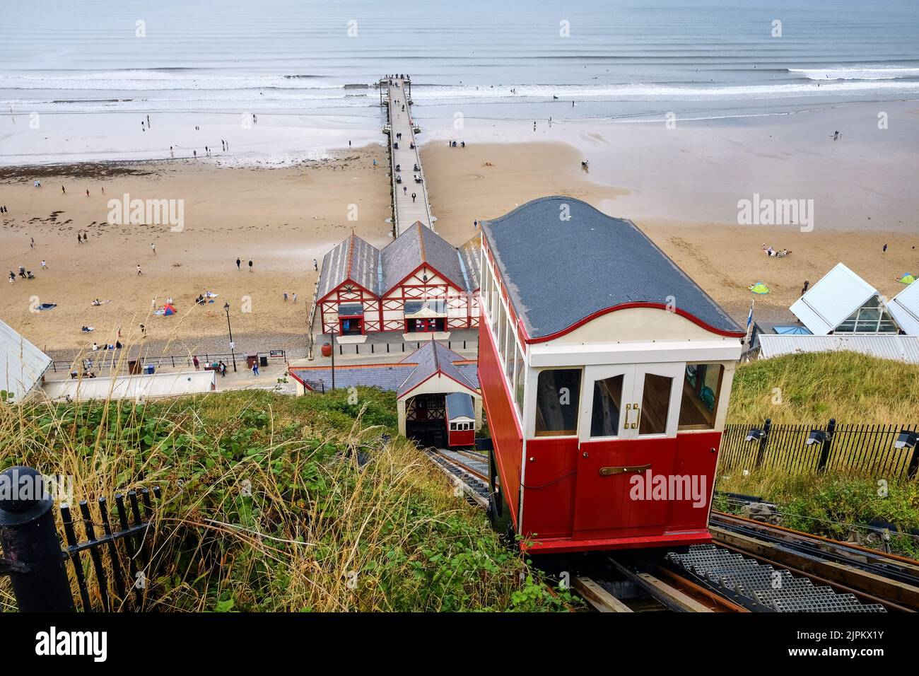 Saltburn-by-the-sea and its water powered funicular cliff railway with ...