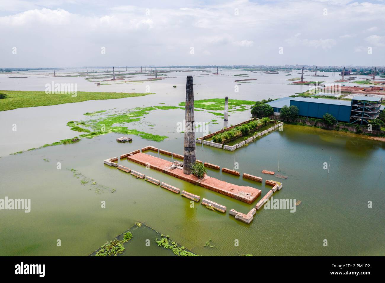 Dhaka, Dhaka, Bangladesh. 19th Sep, 2022. Aerial view of a Chimney from ...