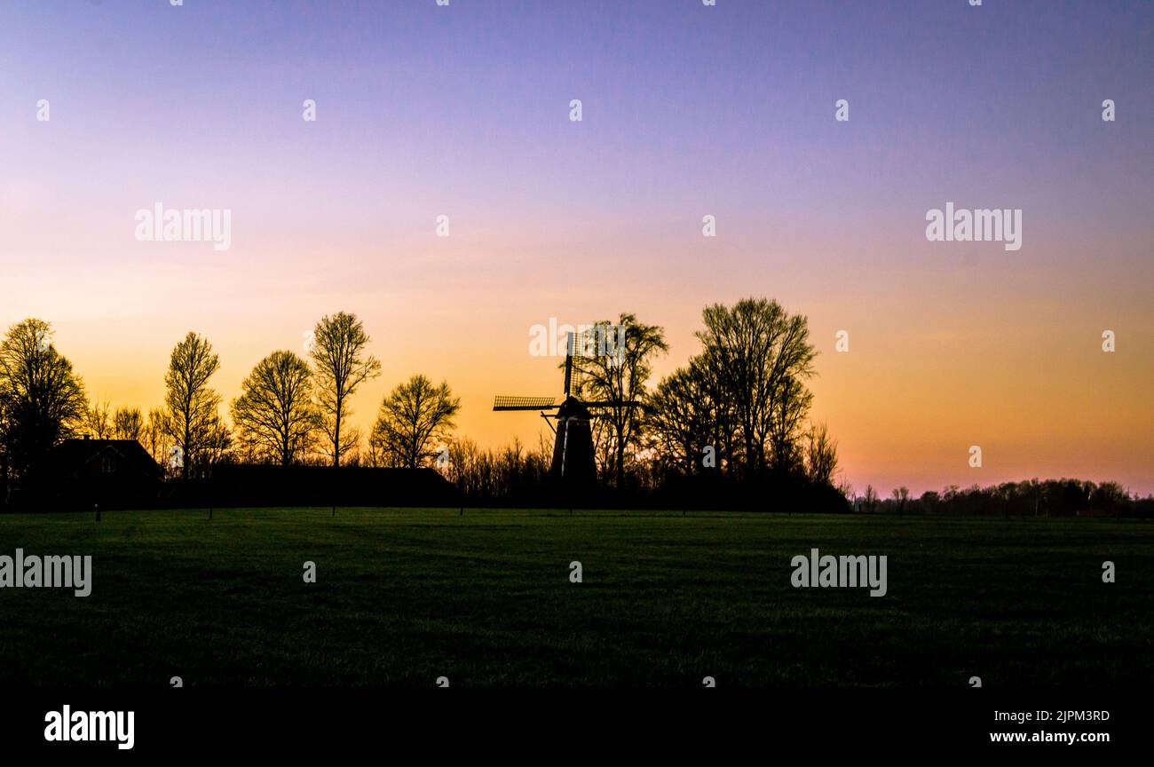 Windmill sunset sky landscape hi-res stock photography and images - Alamy