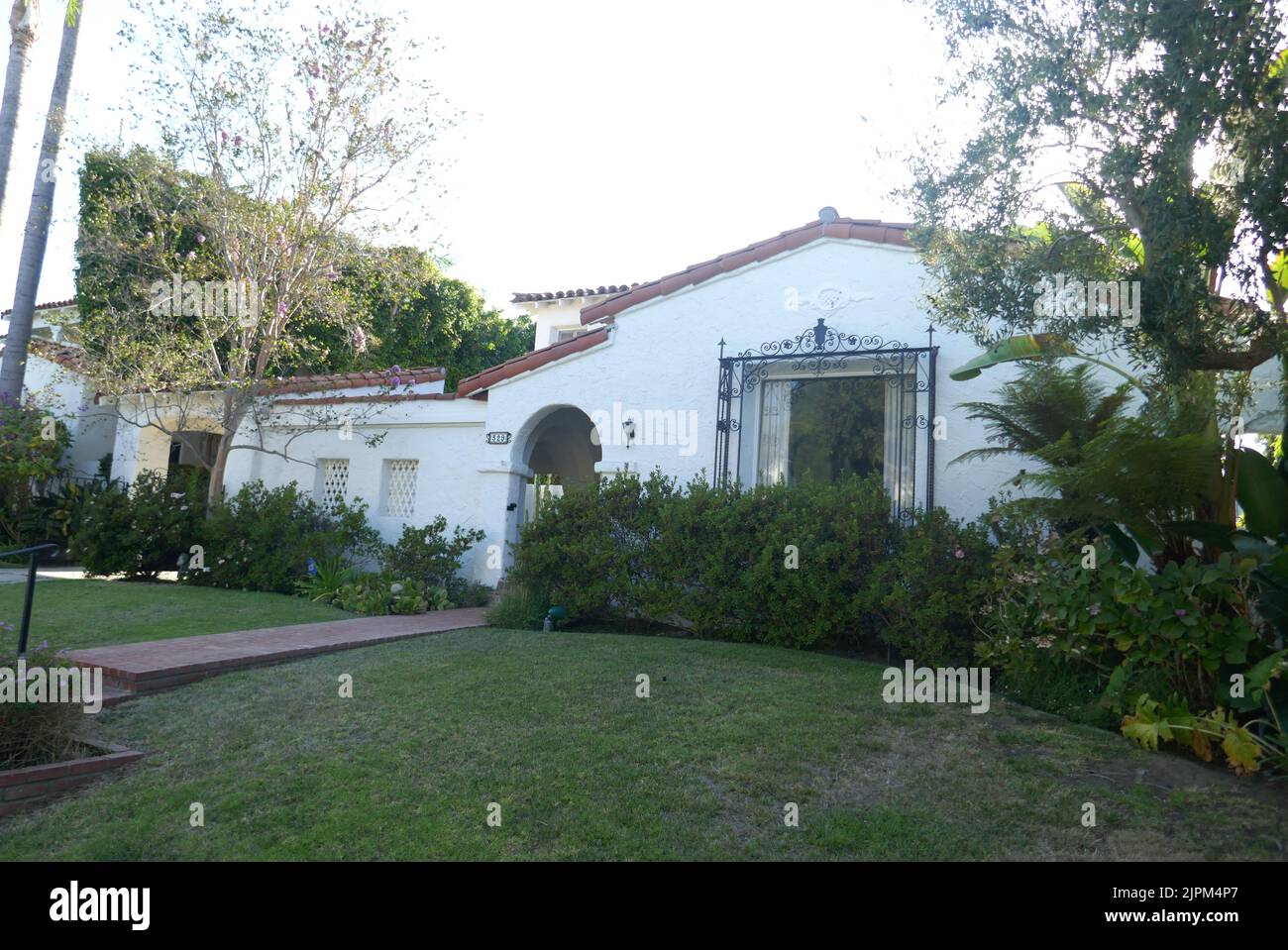 Beverly Hills, California, USA 18th August 2022 Cameraman Charles Boyle ...