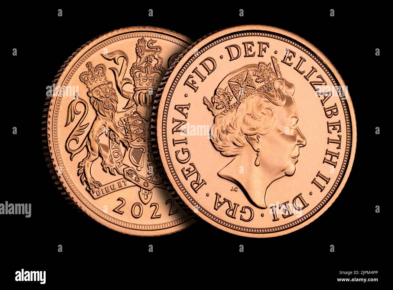 2022 Full Gold Sovereign - Obverse & Reverse Stock Photo - Alamy