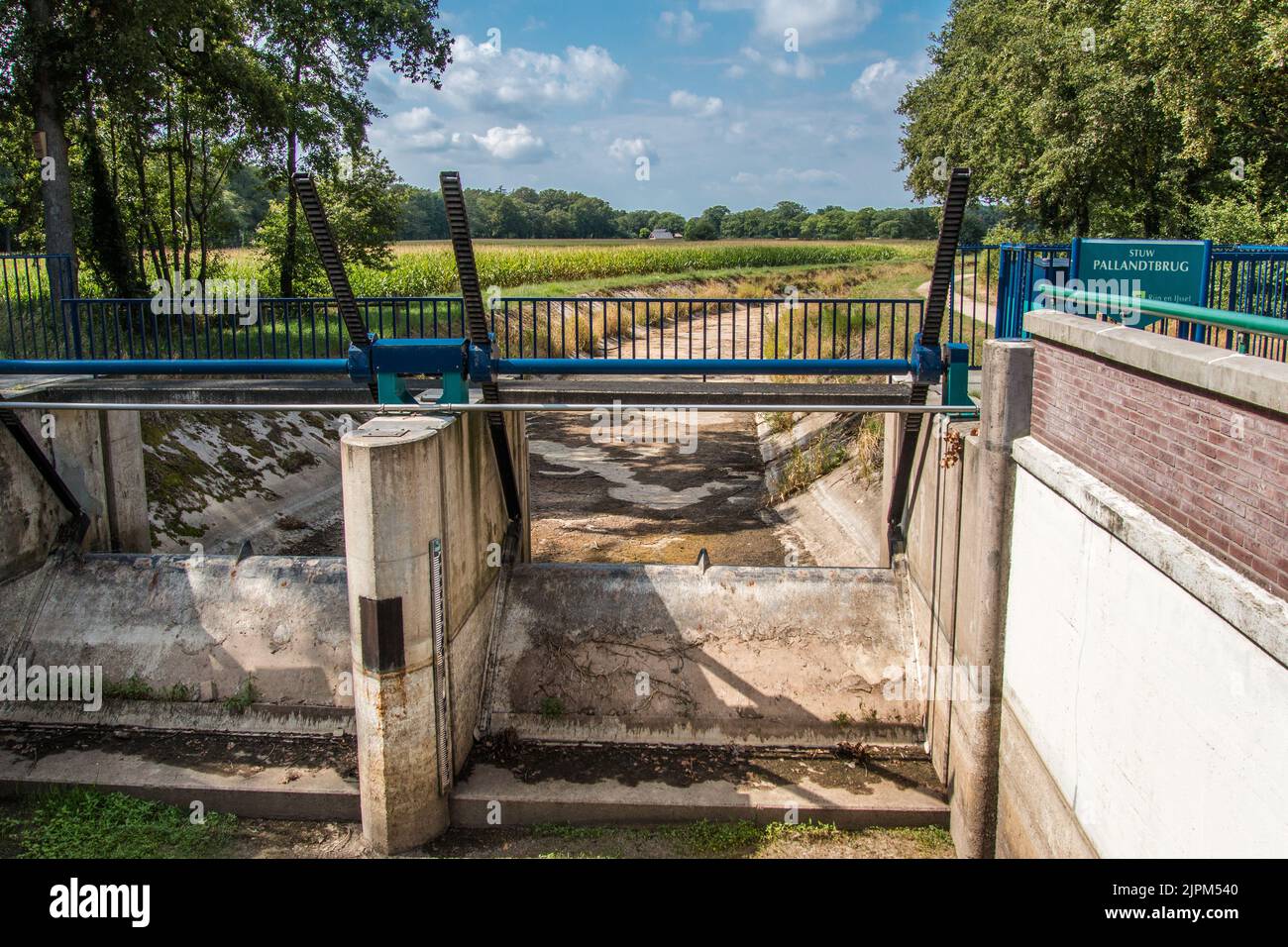 Europe extreme heat hi-res stock photography and images - Alamy