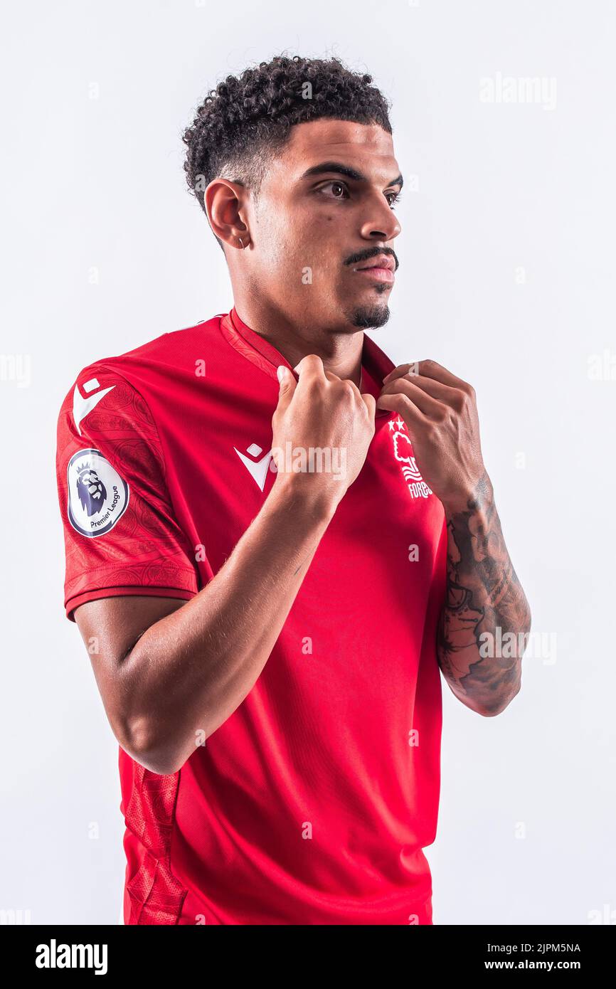 Morgan Gibbs-White signs for Nottingham Forest from Wolverhampton ...
