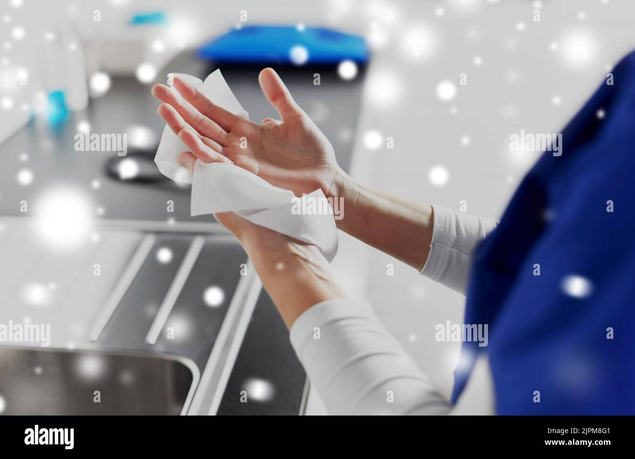 Drying hands hi-res stock photography and images - Alamy