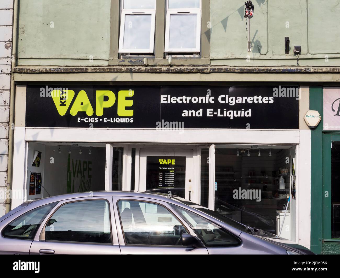 A vaping shop in Clitheroe, Lancashire, UK Stock Photo - Alamy