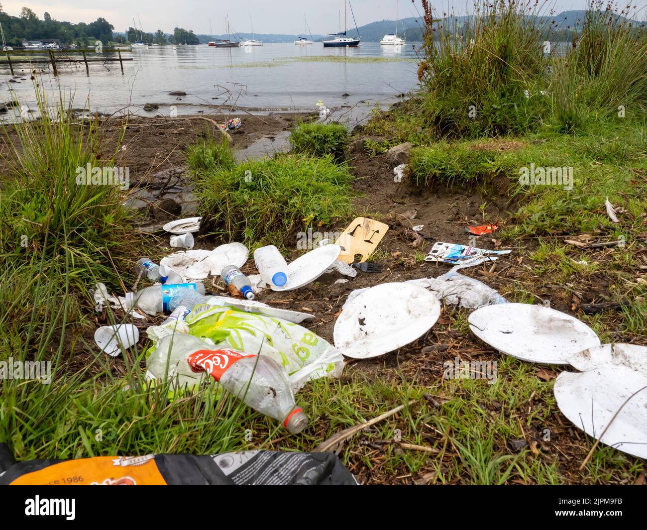 A families barbeque meal waste left abandoned on the shores of Lake ...