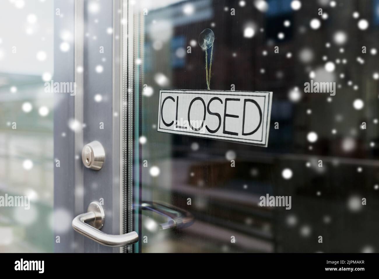 Office door closed sign hi-res stock photography and images - Alamy