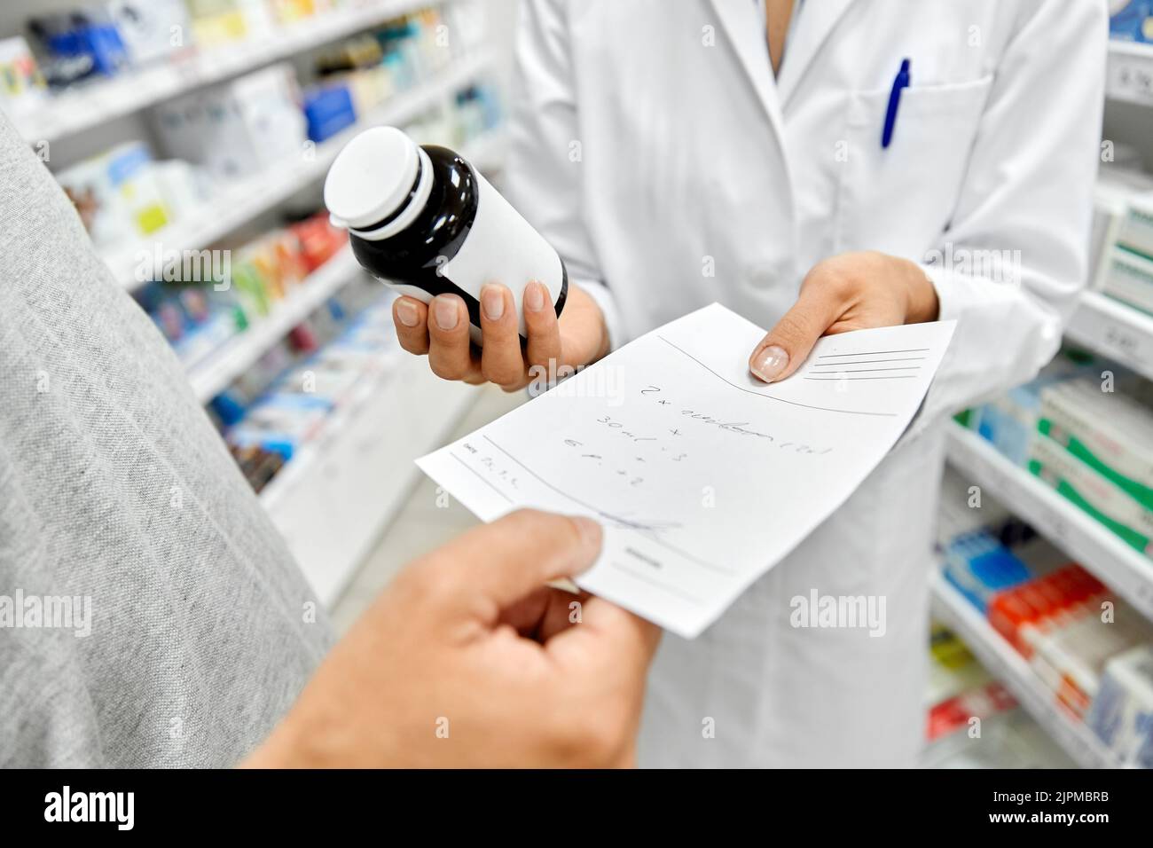 Paper woman pharmacist hi-res stock photography and images - Alamy