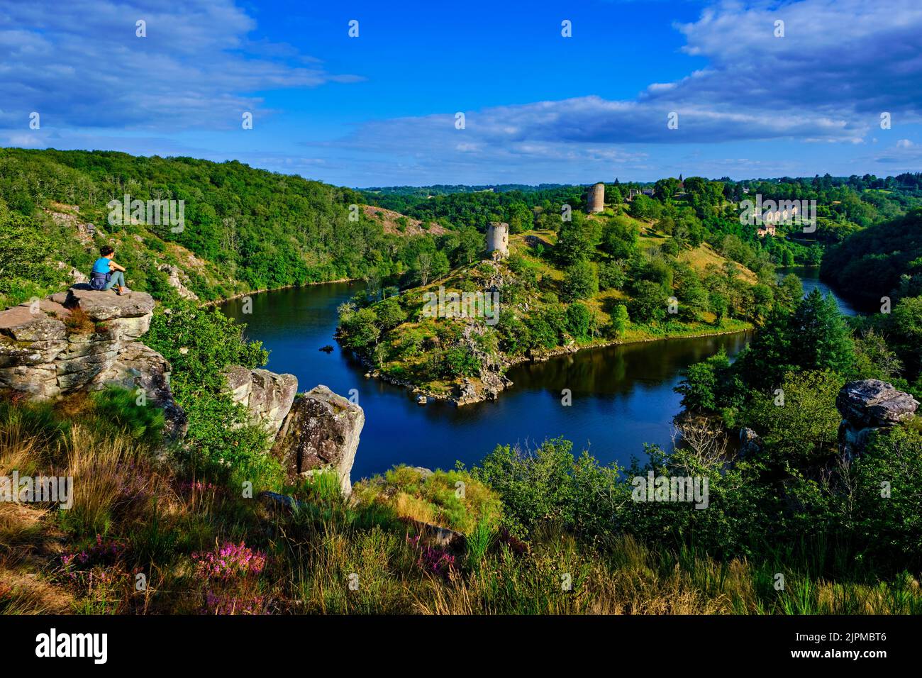 France, Creuse and Indre, Crozant, ruins of Crozant castle, the loop of ...
