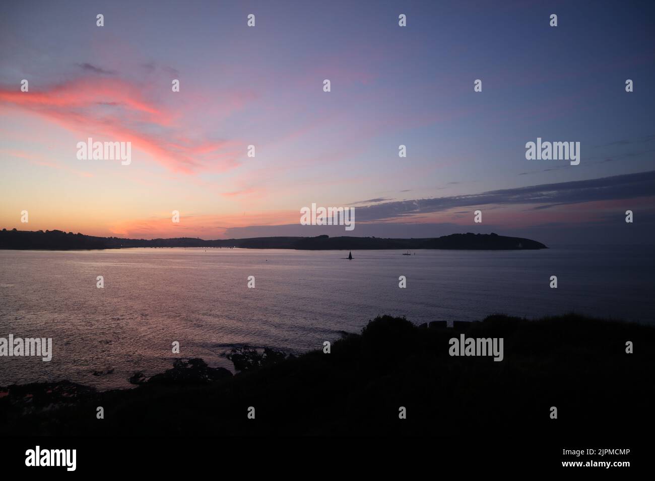 Summer solstice dawn sunrise Cornwall Stock Photo - Alamy