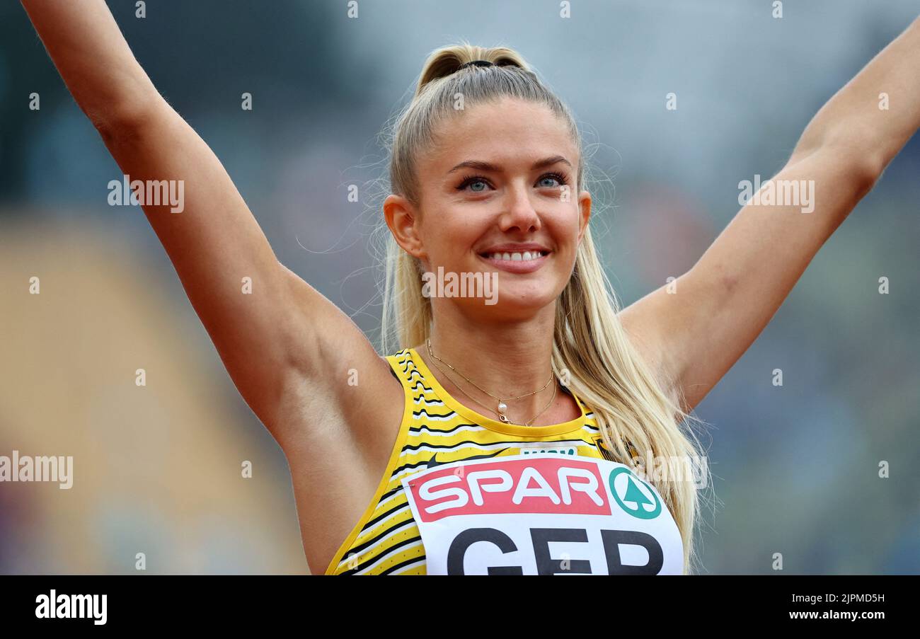Alica schmidt relay hi-res stock photography and images - Alamy
