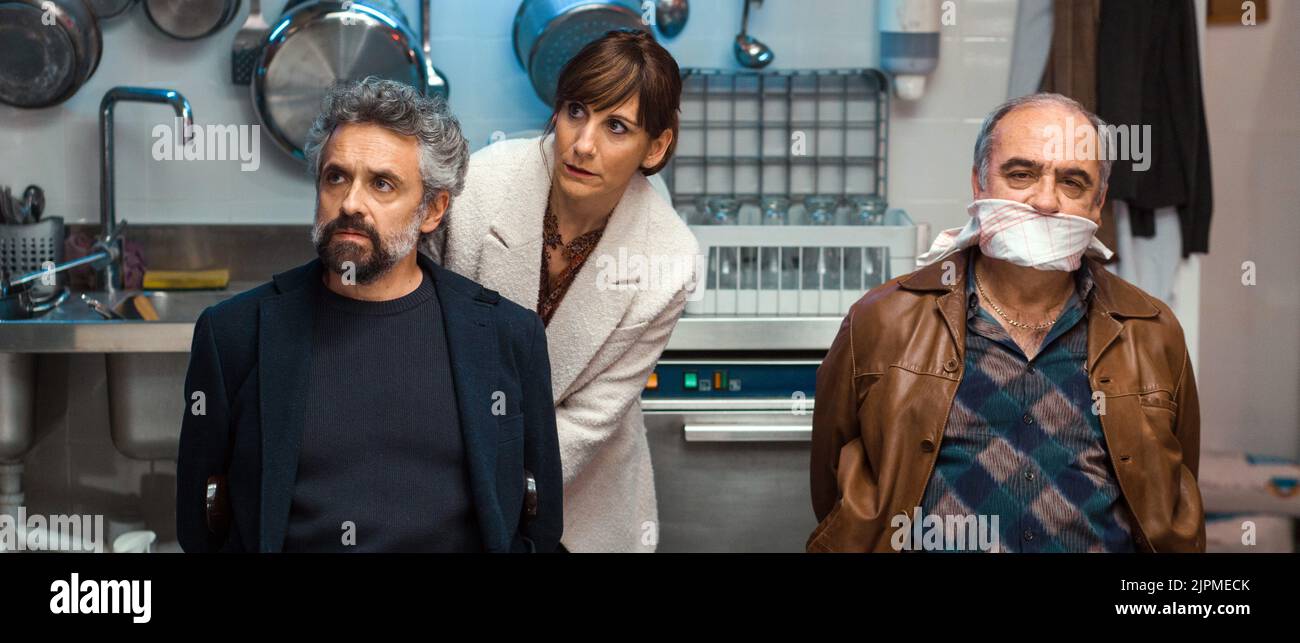 FRANCESC ORELLA, MALENA ALTERIO and PAU DURA in TOSCANA (2022 ...
