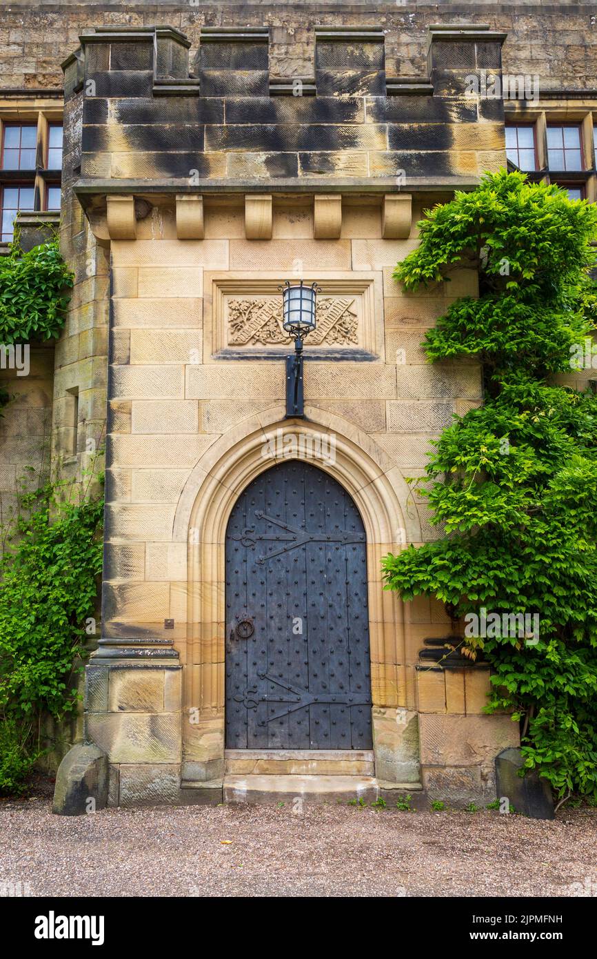 Doorway castle hi-res stock photography and images - Alamy