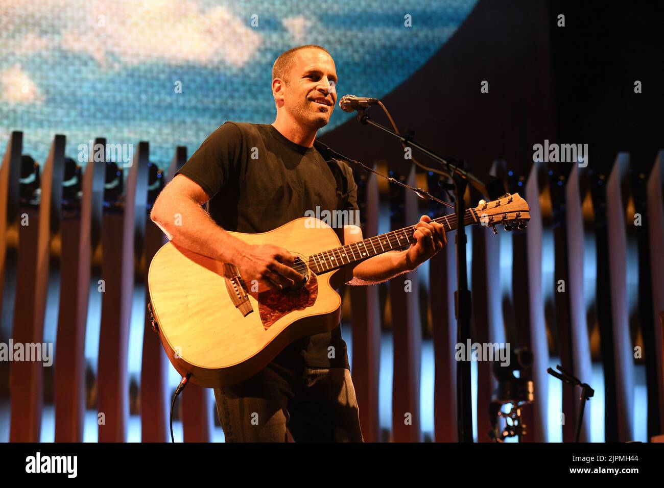 West Palm Beach, FL, USA. 18th Aug, 2022. Jack Johnson performs during ...