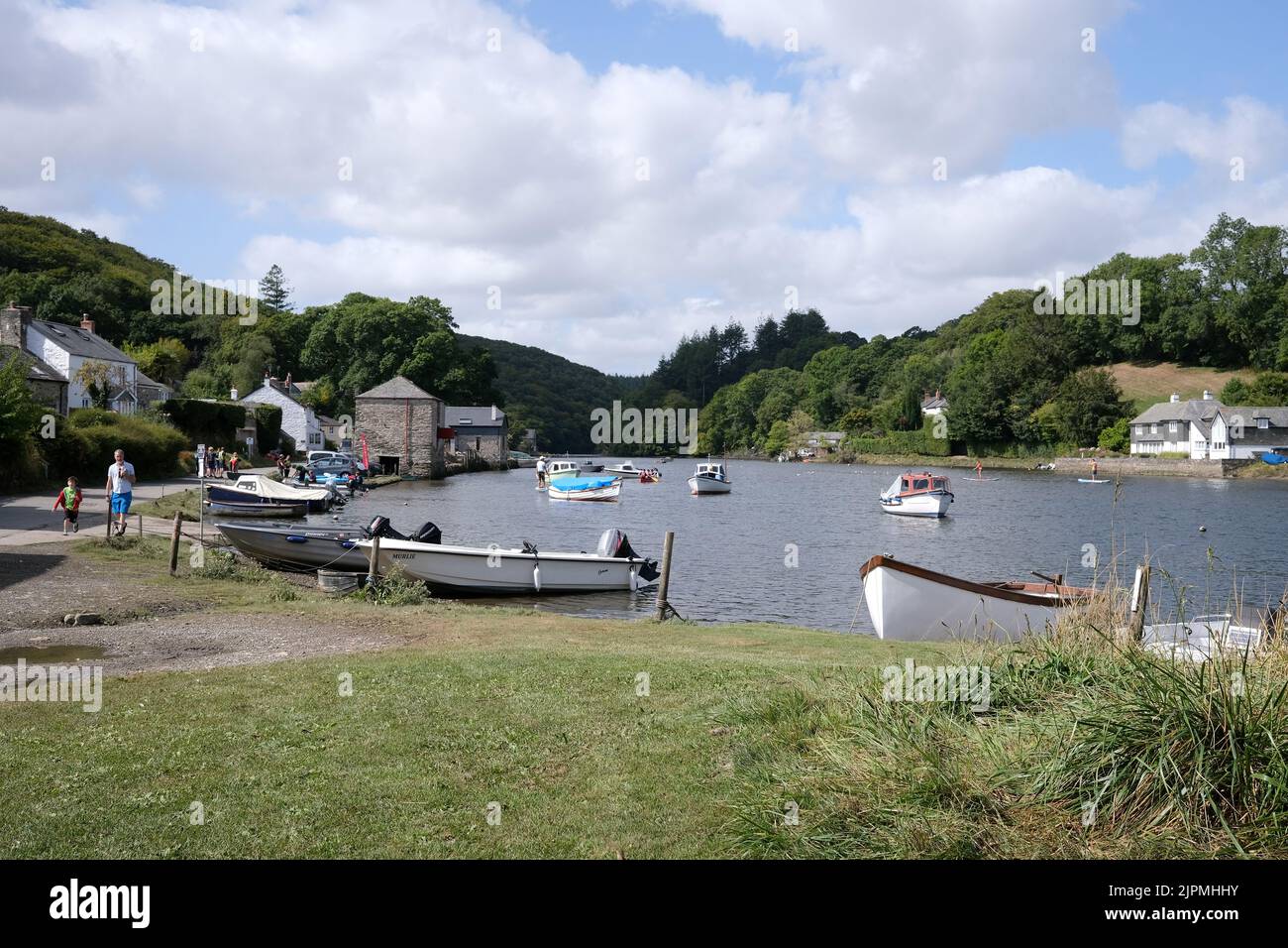 river lerryn in the village of lerryn,cornwall,uk august 2022 Stock ...