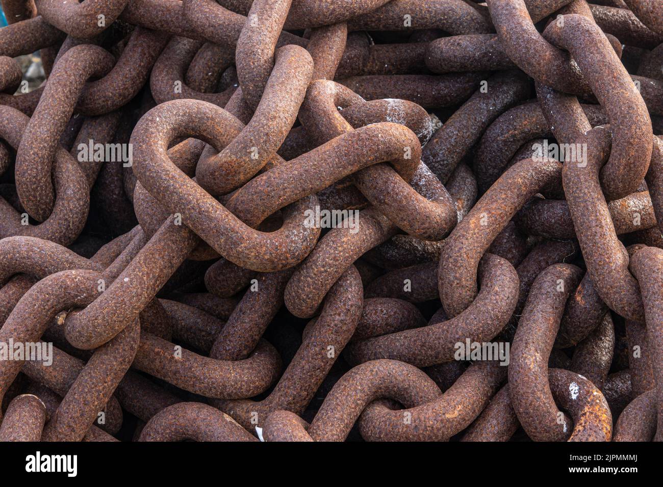 rusty iron chain Stock Photo - Alamy