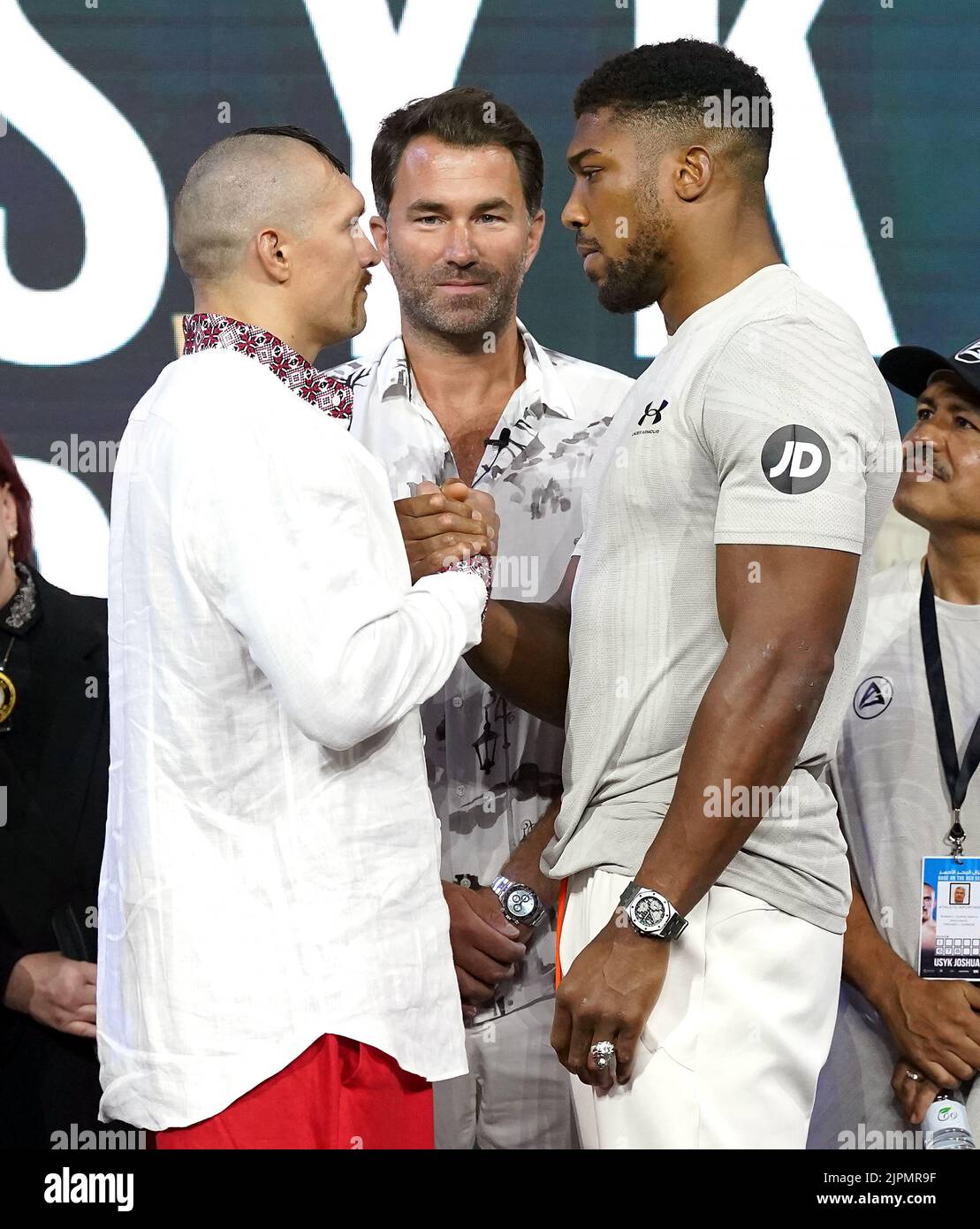 Anthony joshua eddie hearn 2022 hi-res stock photography and images - Alamy