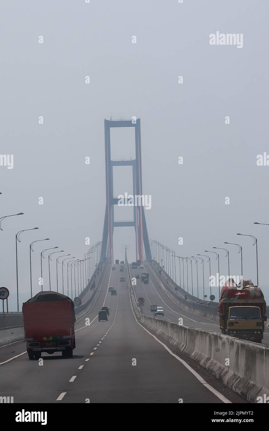 Suramadu bridge sky architecture hi-res stock photography and images ...