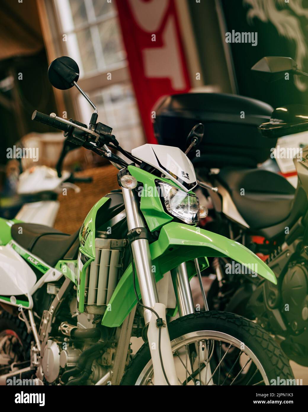 Automotiveexterior hi-res stock photography and images - Alamy