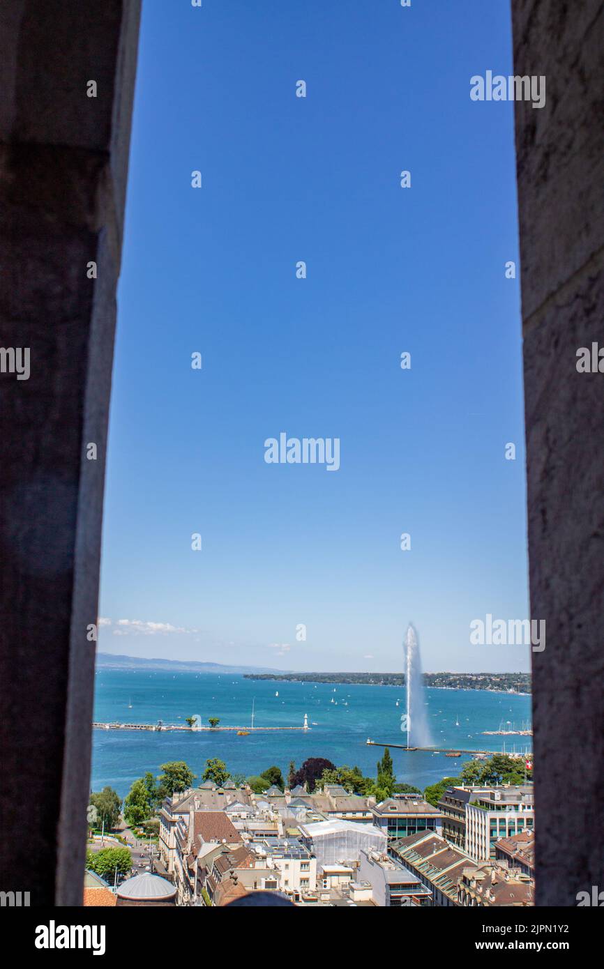 The historical buildings and the fountain, and Lake Geneva, Switzerland ...