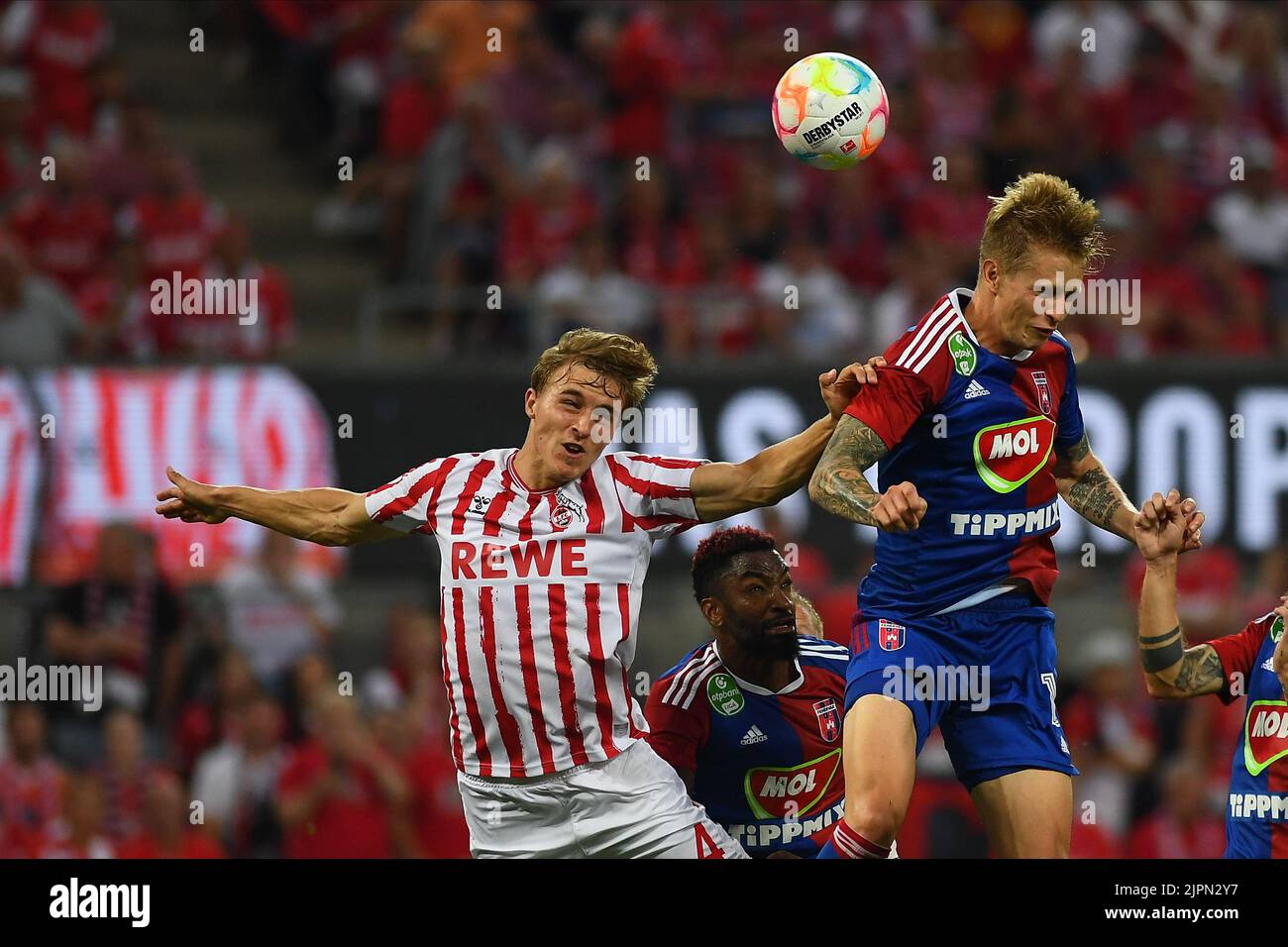 Timo hubers 1 fc koln hi-res stock photography and images - Alamy