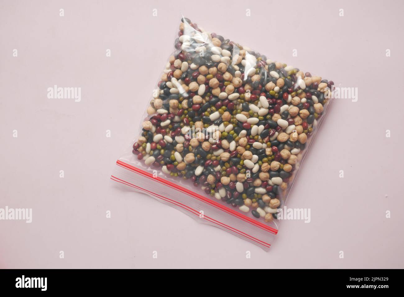 Plastic bag green beans hi-res stock photography and images - Alamy