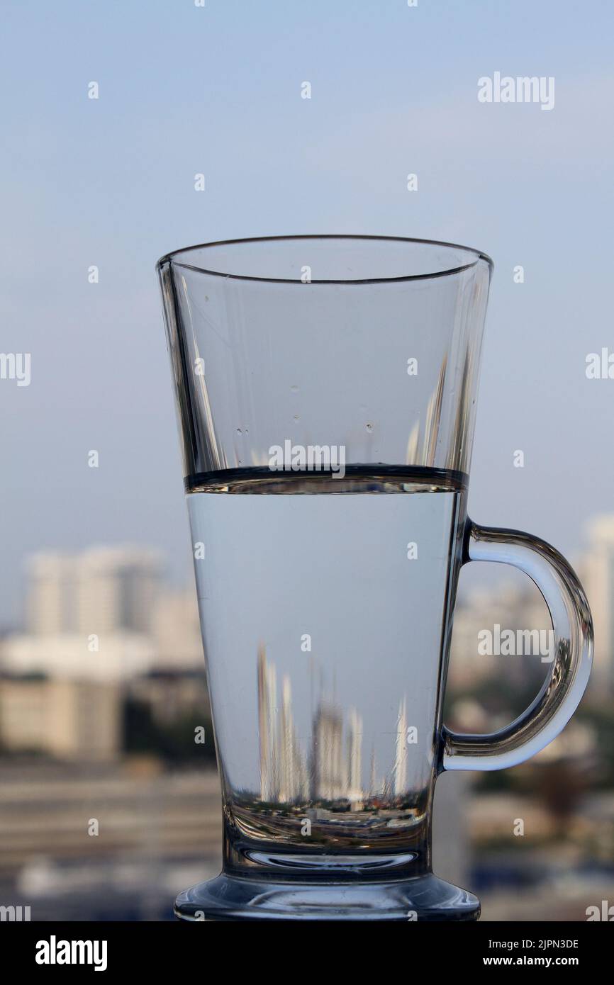 Construction a modern skyscrapers hi-res stock photography and images ...